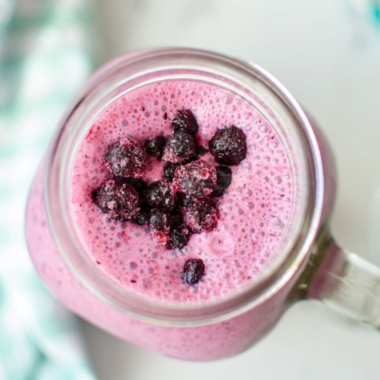 Blueberry Kefir Smoothie - Little Home in the Making